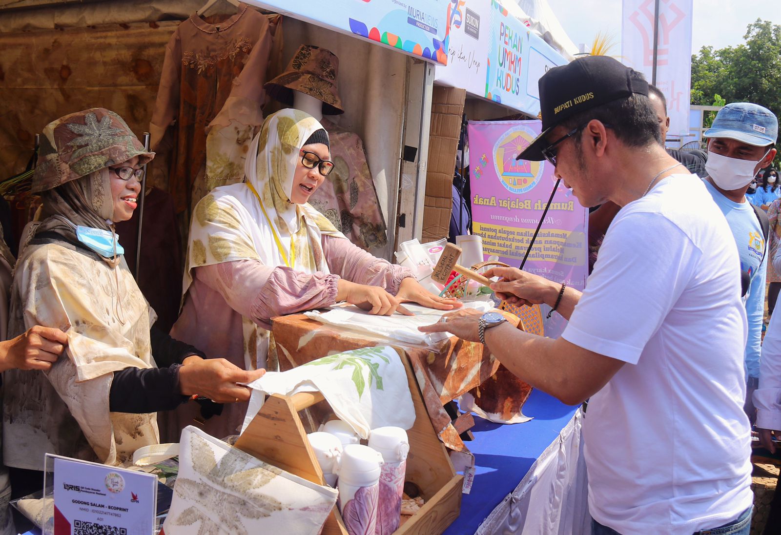 Bangkit Berdayakan UMKM Lokal - Joglo Jateng