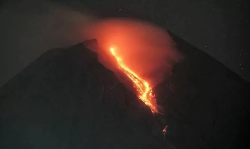 Sepekan, Gunung Merapi Luncurkan Guguran Lava 13 Kali - Joglo Jateng