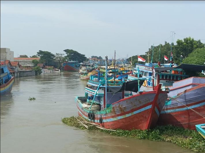 Parkir Kapal di Juwana Perparah Banjir - Joglo Jateng