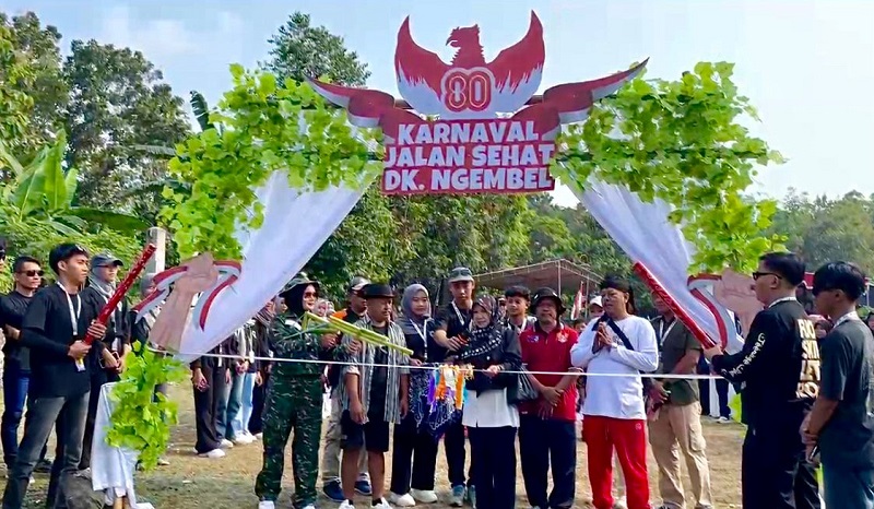 Warga Ngembel Meriahkan Jalan Sehat Bertema Profesi dengan Doorprize ...