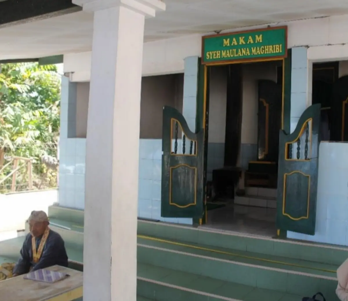 Menelusuri Jejak Syekh Maulana Maghribi di Bukit Sentono Parangtritis ...